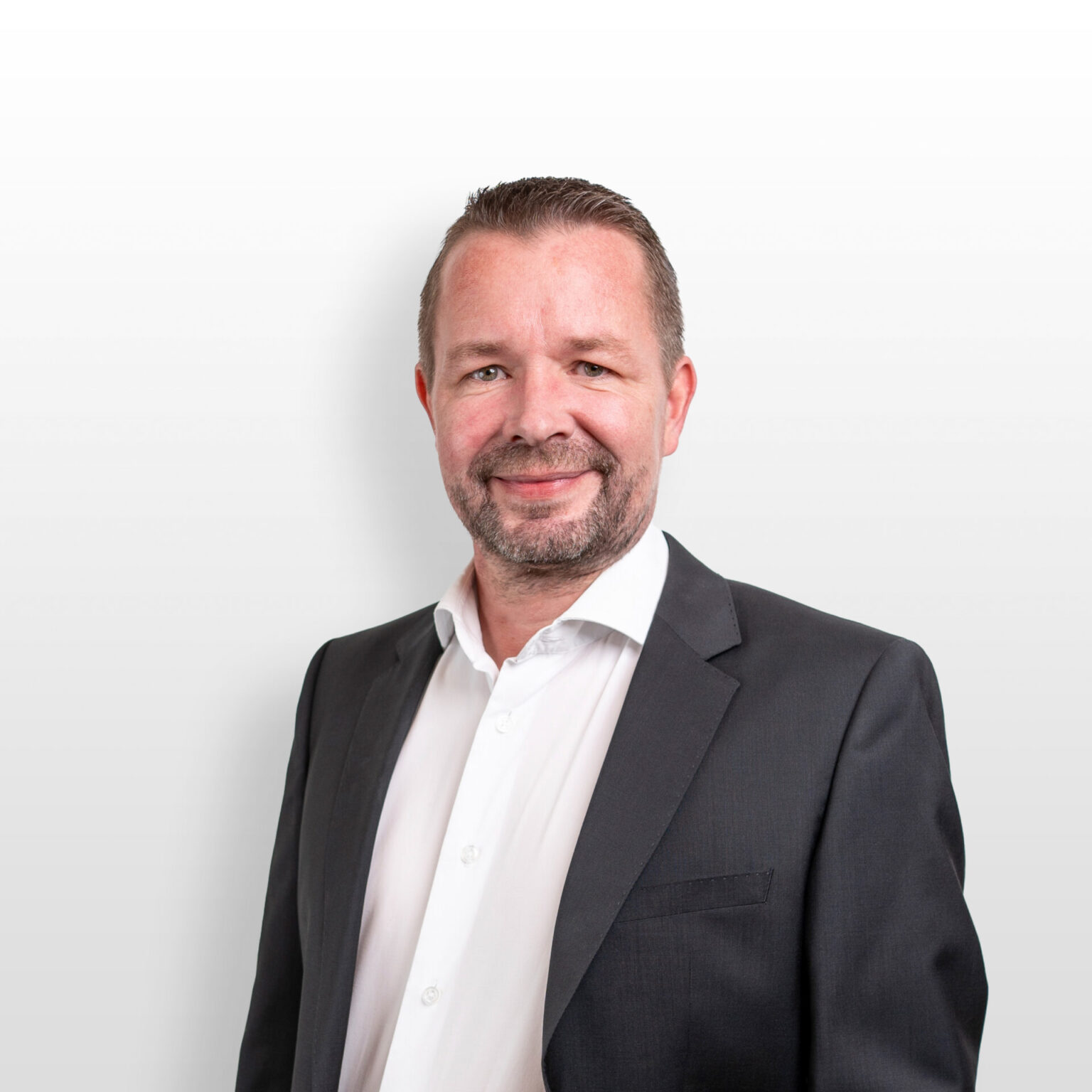 Investment Office - HRK LUNIS AG